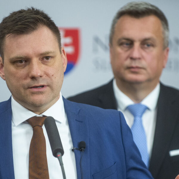 Danko meghátrált, nem borítja a koalíciót Taraba miatt | Piros7